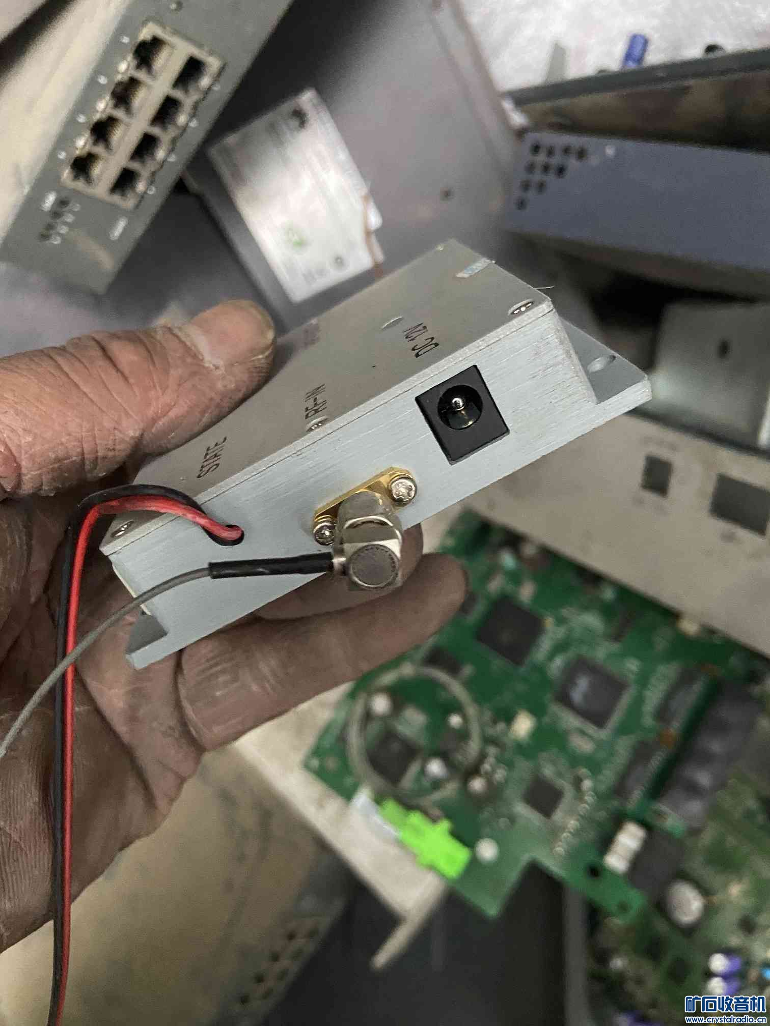 新到一批 2.4g 500mw 无线放大器 16 元包邮处理 - 〓器材友情交换〓 - 矿石收音机论坛 - Powered by Discuz!